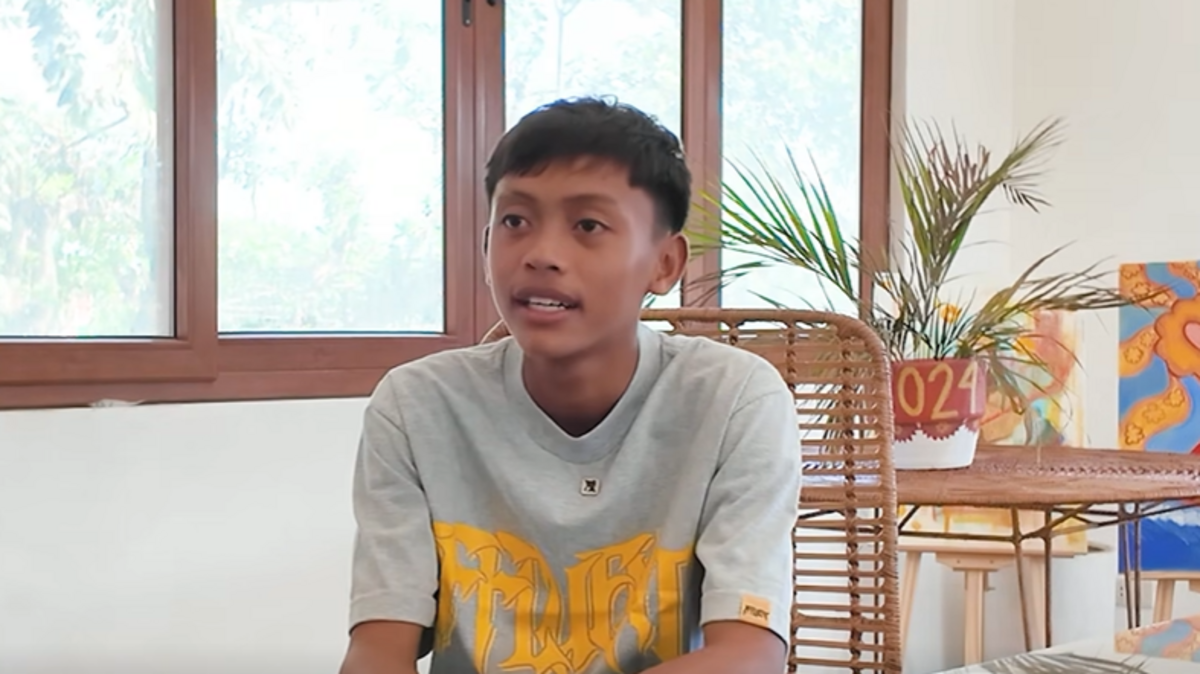 Meet Jayboy Magdadaro, the 15-Year-Old Who Rescued 50 People in Typhoon Tino